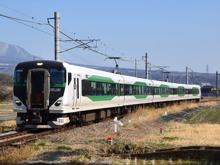 保護中: 【撮影記2024/03/15】吾妻線…E653系「ゆのたび草津・四万号」＆E257系「草津・四万号」など | 東京きた鉄道