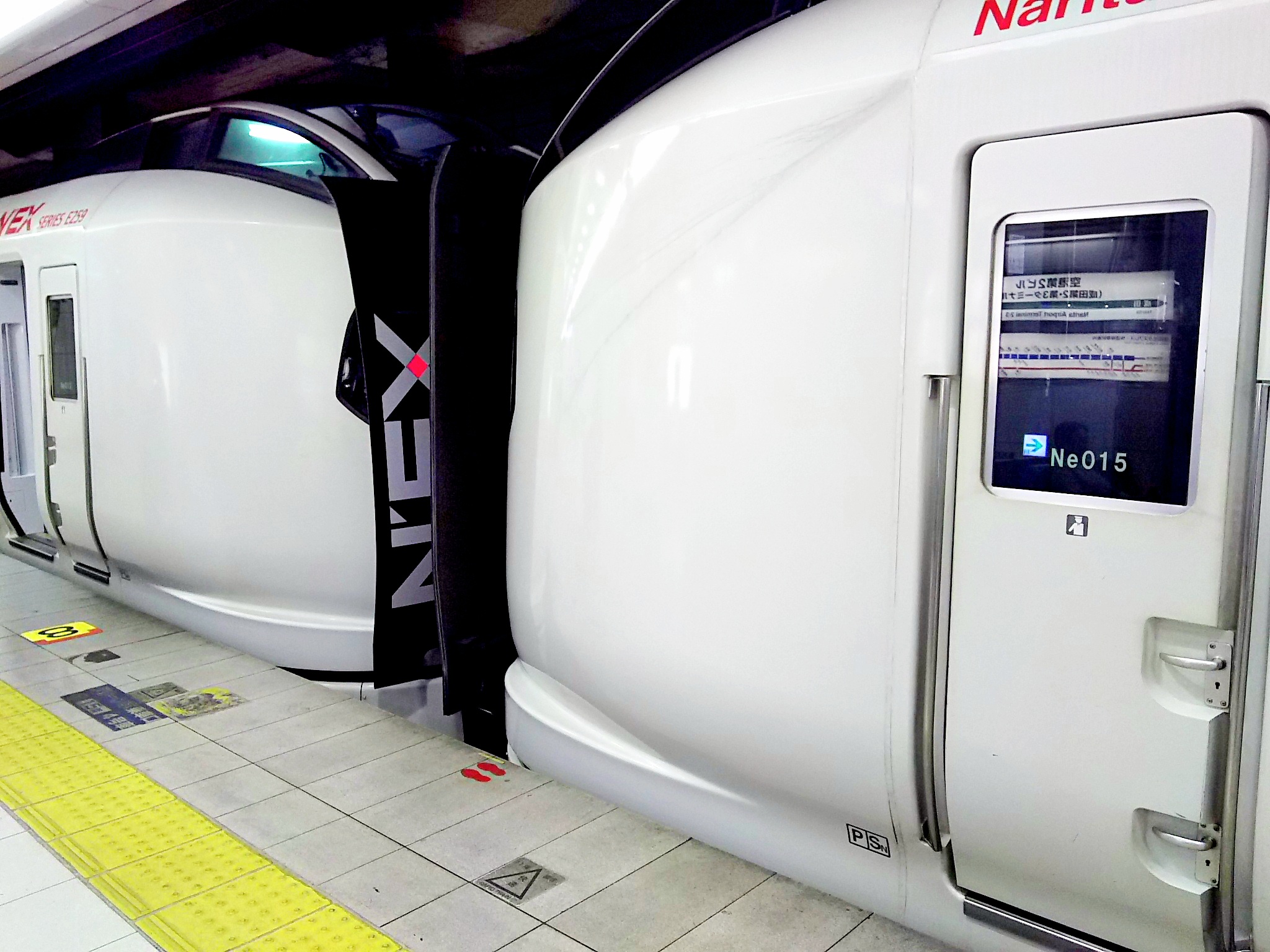 【Nゲージ】KATO・E259系「成田エクスプレス」の連結部分をリアルにする！ | 東京きた鉄道