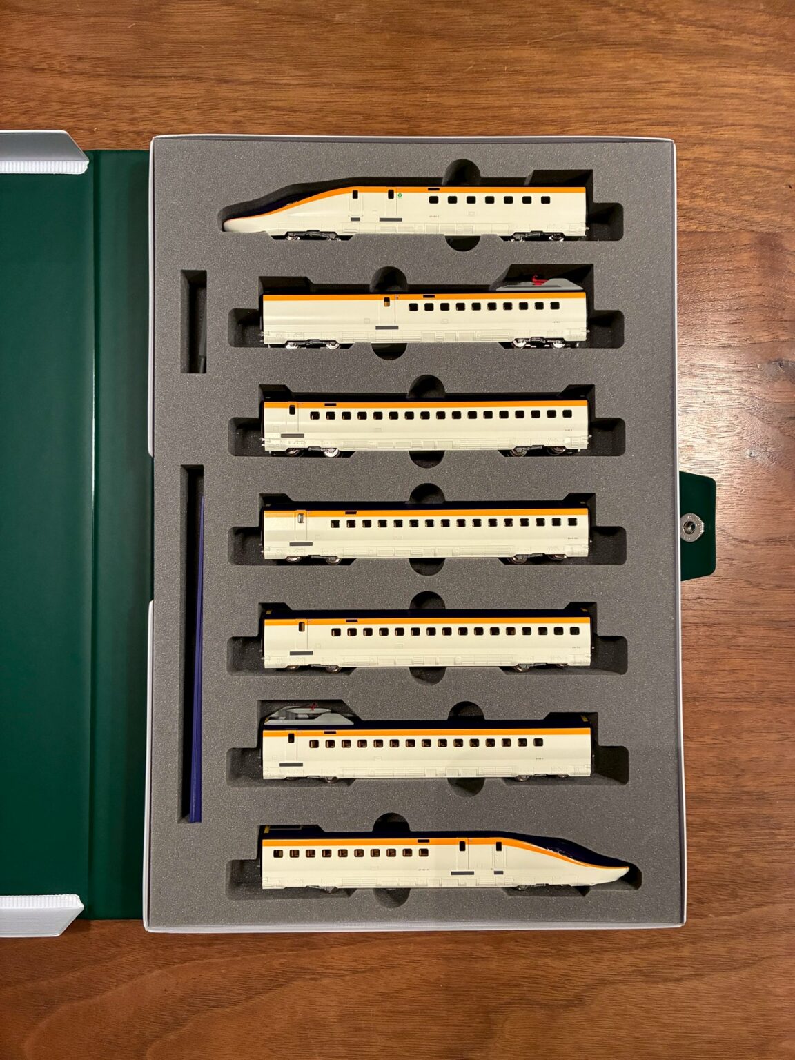 【Nゲージ】KATO・E8系「つばさ」を導入♪🚄 カッコ良すぎる！ | 東京きた鉄道