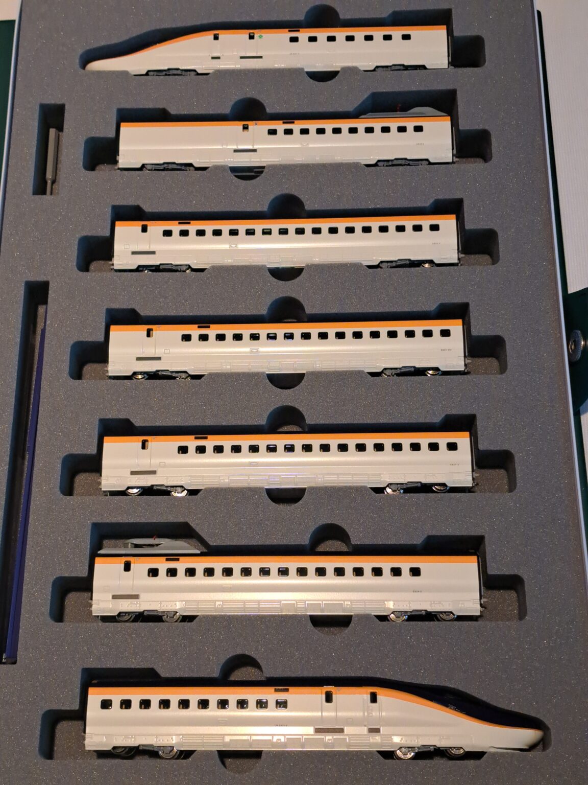 【Nゲージ】KATO・E8系「つばさ」を導入♪🚄 カッコ良すぎる！ | 東京きた鉄道